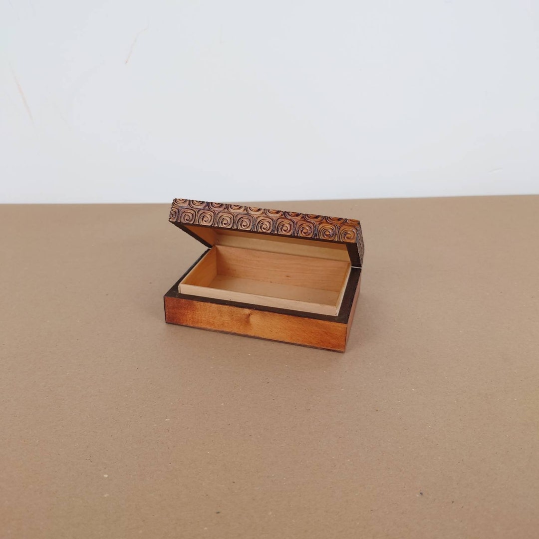 Trinket Box With Lid. Brown Wooden Trinket Box / Container With Lid - Etsy