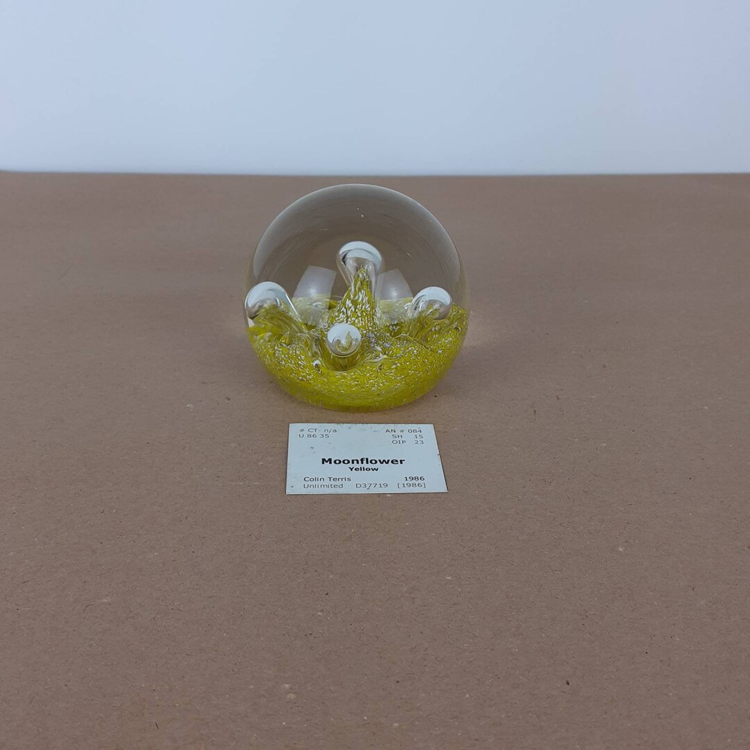 Caithness Moonflower. Vintage Handmade Glass Paperweight. Caithness ...