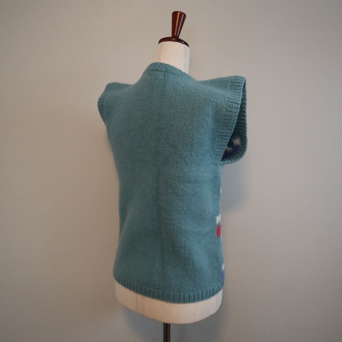 SKYR 1980s Penguins Wool Sweater Vest - Etsy