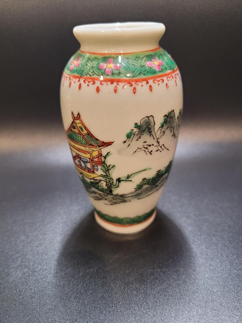 Vintage Chinese Small Porcelain Vase Horse Carriage Mountain Scene - Etsy