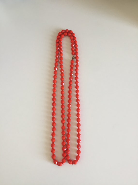 Vintage Single Strand Facetted Cut Cherry Red Round G… - Gem