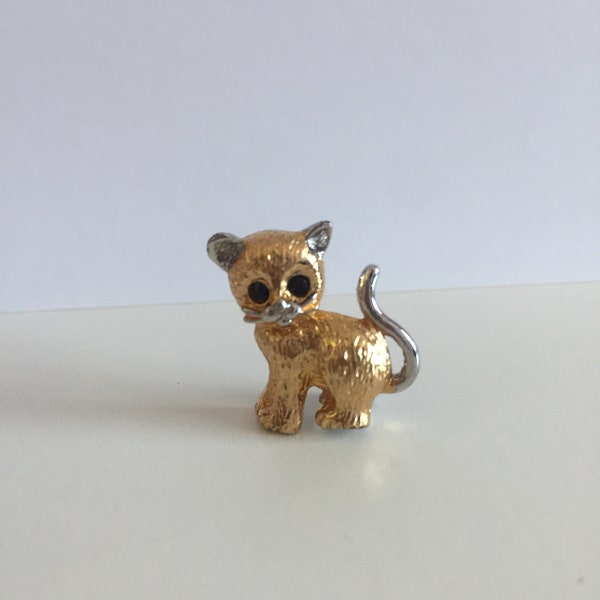 Butler Brooch - Etsy