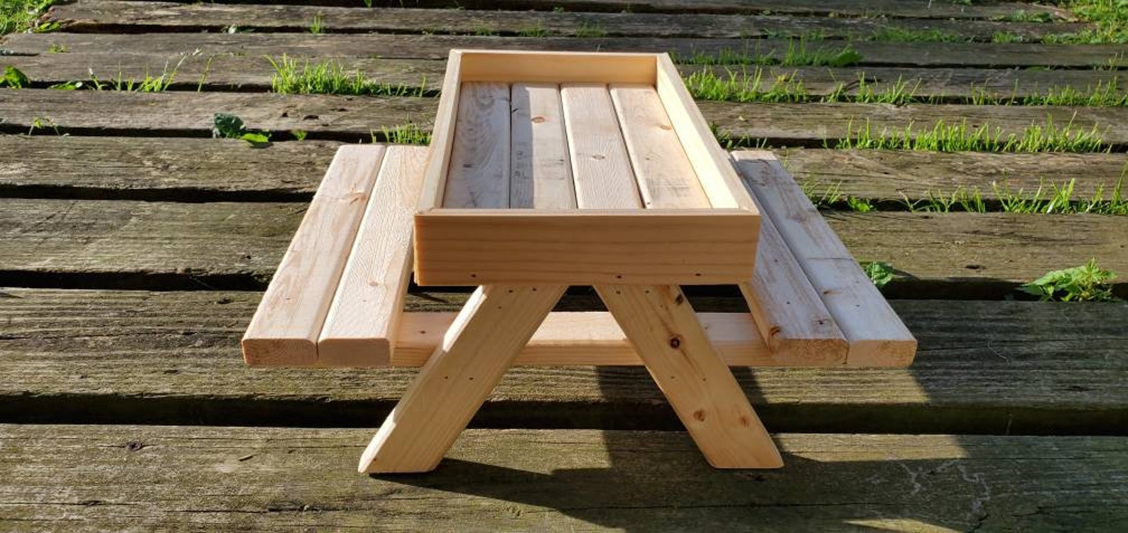 Large Chicken, Bird and Critter Picnic Table Chicnic Table Squirrel ...