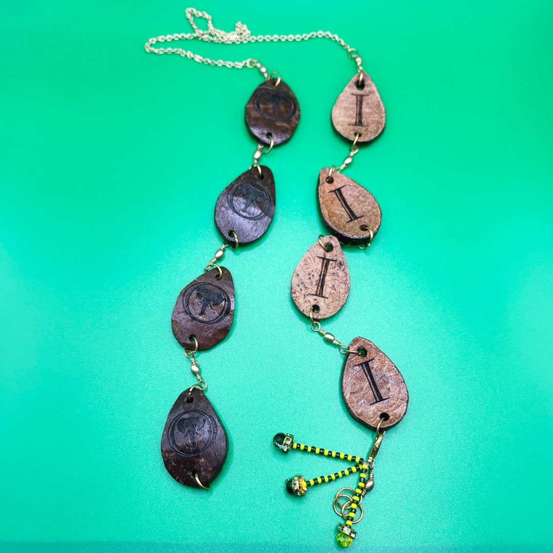 Ekuele De Coco ifa Teardrop Engraved - Etsy