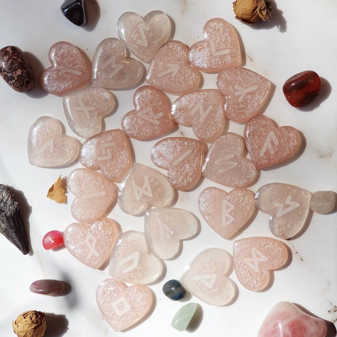 Heart Rune Set, Handmade Futhark Runes, Resin Viking Runes, Divination ...