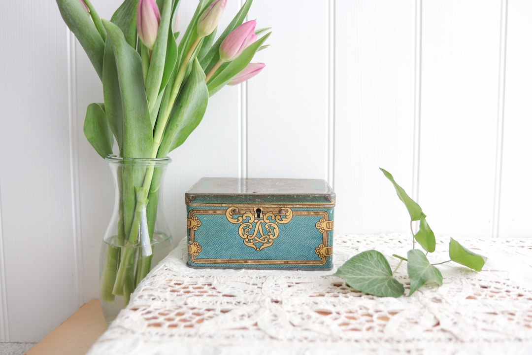 Vintage Lyons Tea Money Box Vintage Money Box Vintage Tin - Etsy