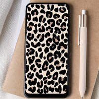 Leopard iPhone Wallpaper Cheetah Butterfly iPhone Background Pink ...