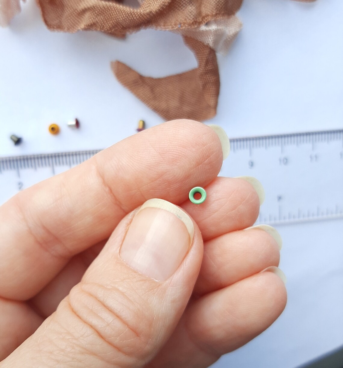 Mini Eyelet Grommets 1.5mm 10 Pcs Sewing Craft Doll Clothes Making ...