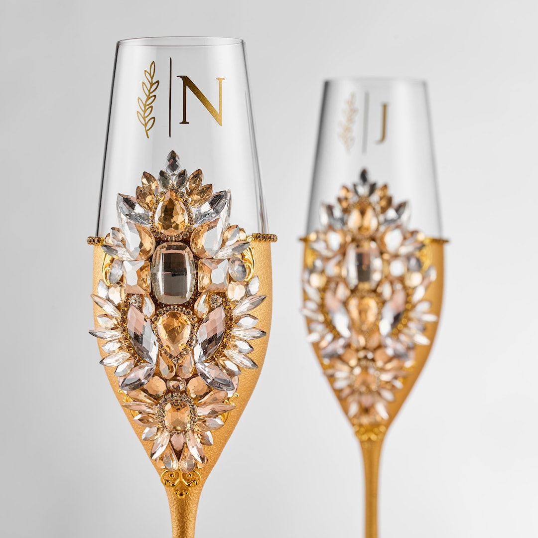 Engraved Wedding Champagne Flutes Set: Custom Cake Server & Knife - Etsy