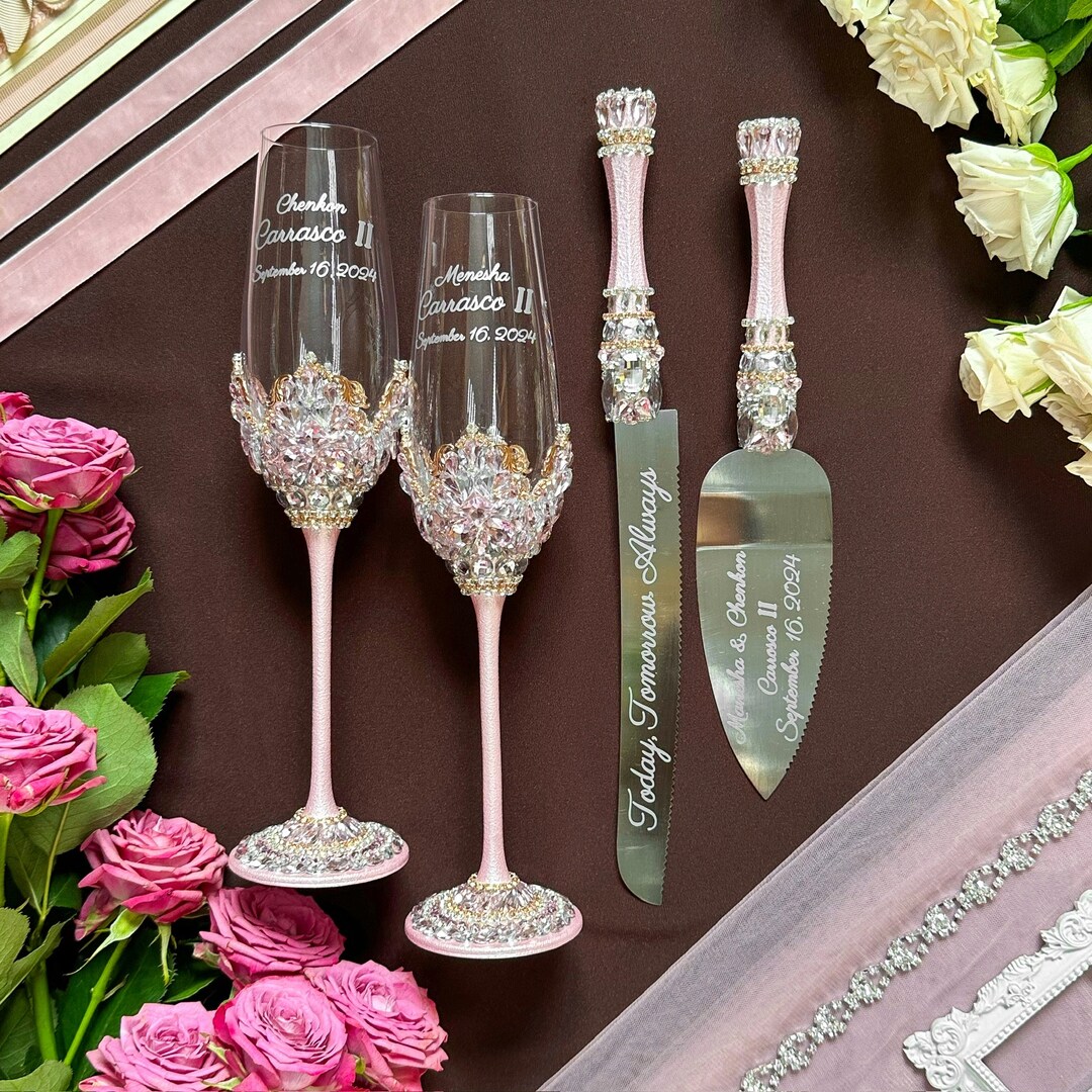 Personalized Champagne Flutes and Cake Cutting Set: Wedding Glasses - Etsy