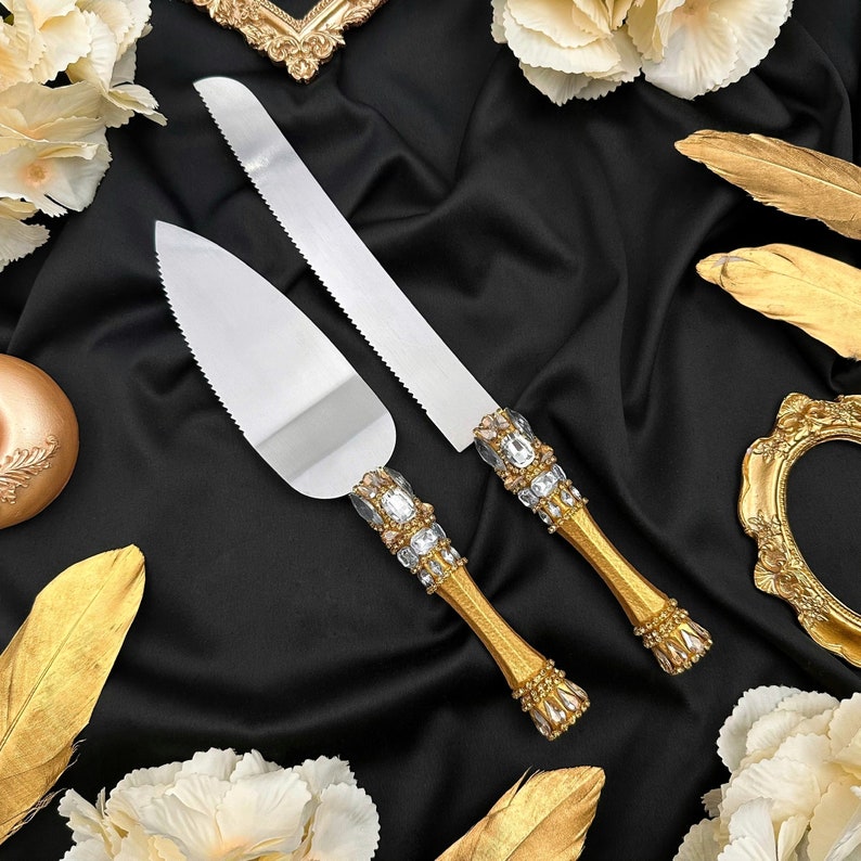 Wedding Cake Knife, Toasting Wedding Flutes, Gold Cake Cutting Set ...