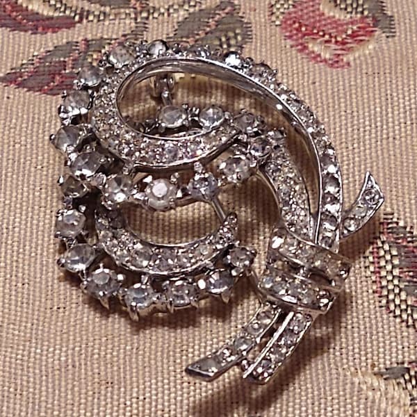 Trifari Brooch - Etsy