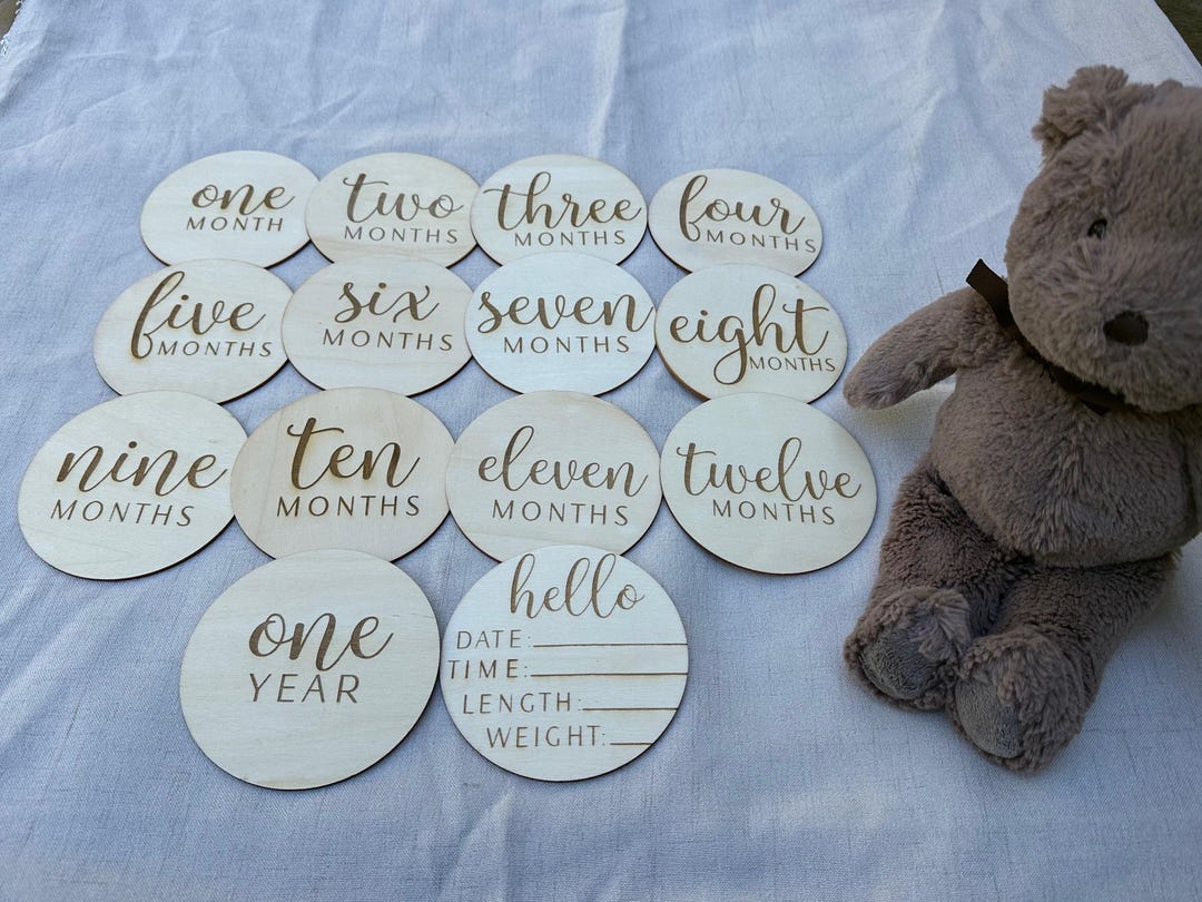 Baby Milestone Monthly Sign Cards, Baby Photo Prop Set, Round Wood ...