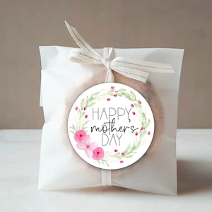 Printable Happy Mothers Day Round Tag. Favor Tag. Pink Flowers Wreath ...