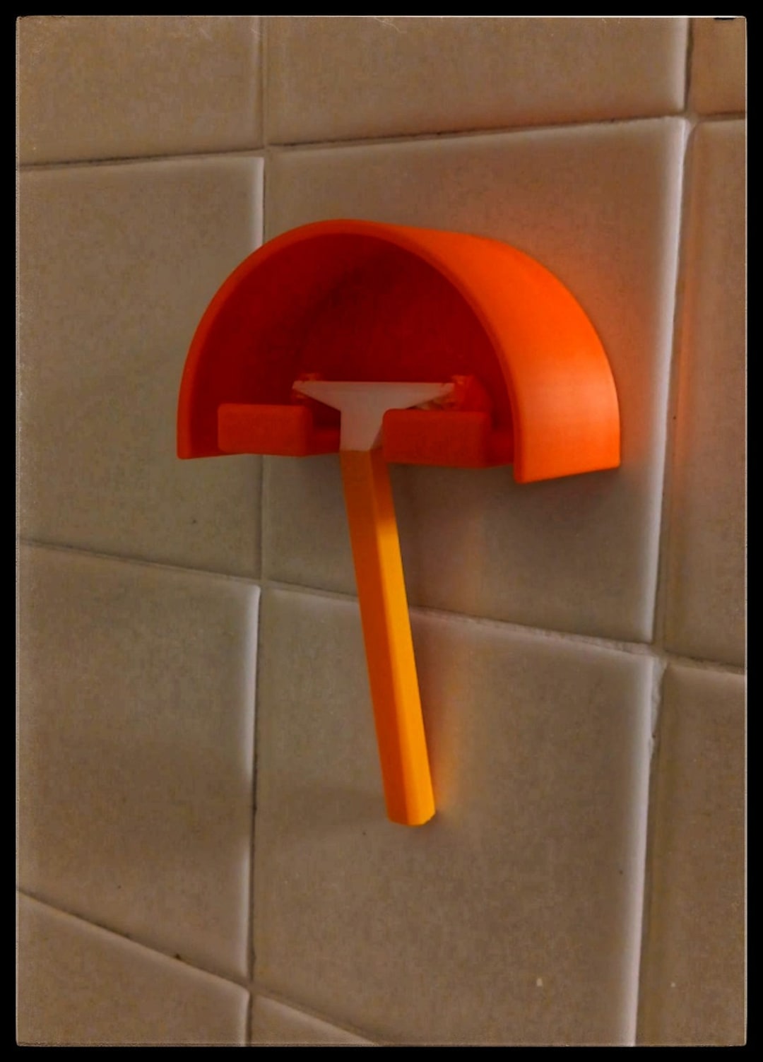 Razor Blade Wall Mount - Razor Holder- Shower/bathroom Accessories ...