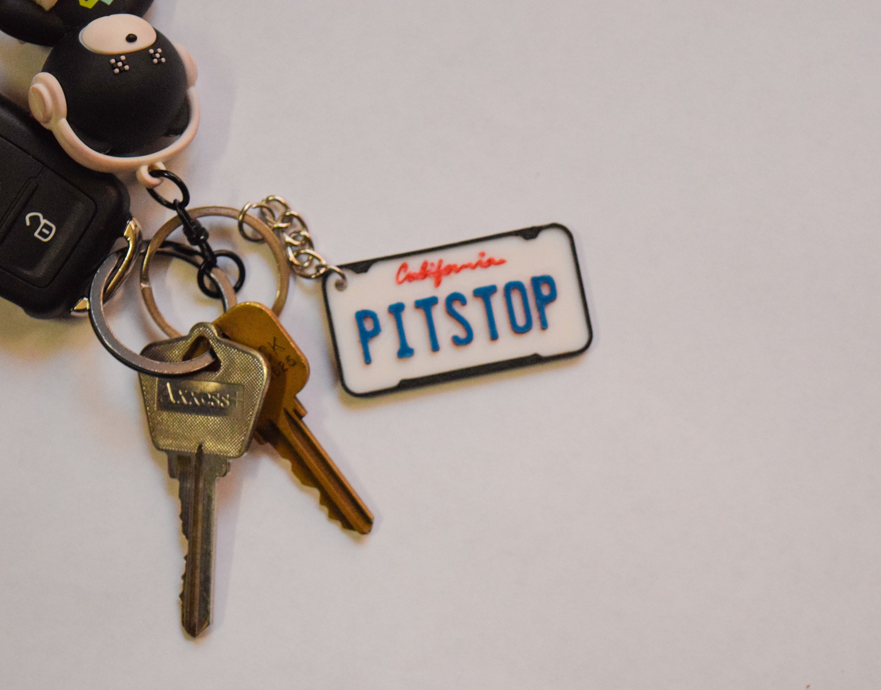 3D Printed CUSTOM License Plate Keychain - Car Gifts, College Gifts ...