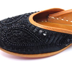 Ethnic Indian Genuine Leather Bridal Shoes With Embroidery Juti Khussa ...