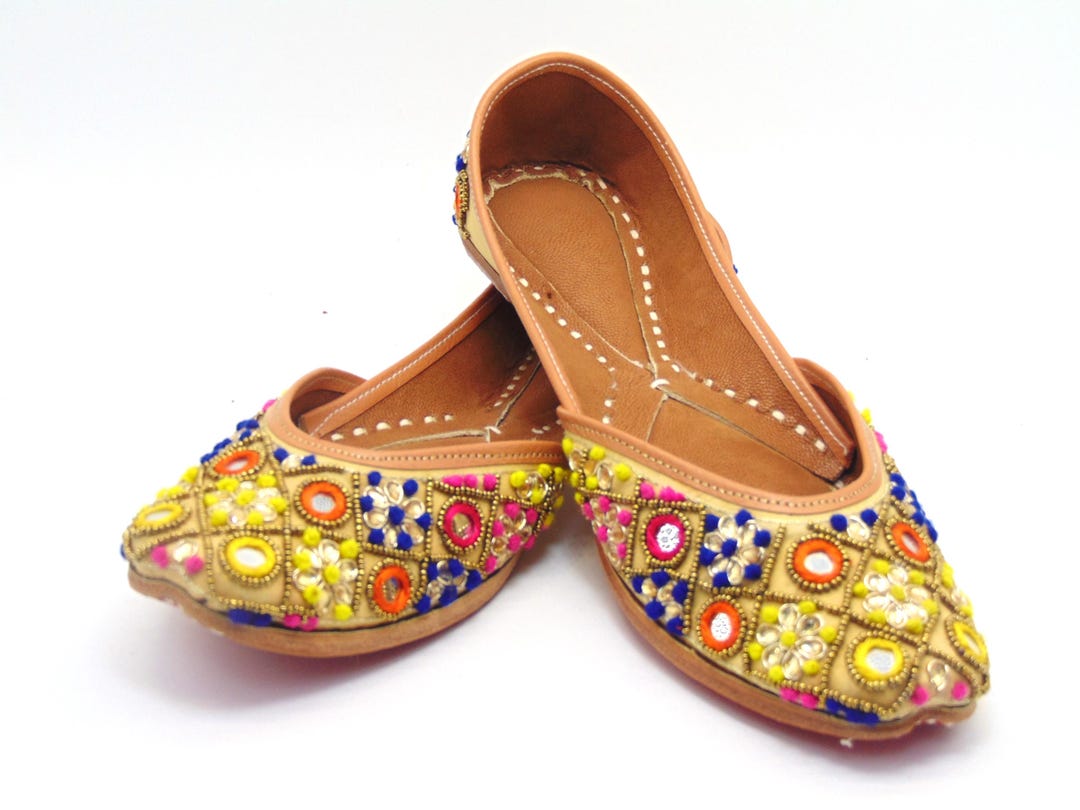 Ethnic Indian Genuine Leather Handstitched Shoes With Embroidery Jutti ...