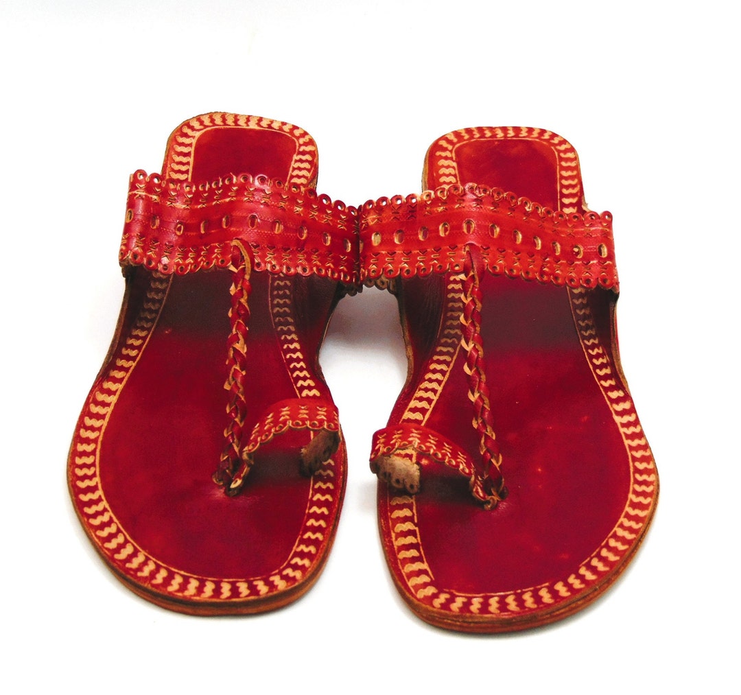 Ethnic Women Indian Kholapuri Toe Strap Leather Chappals/sandals ...