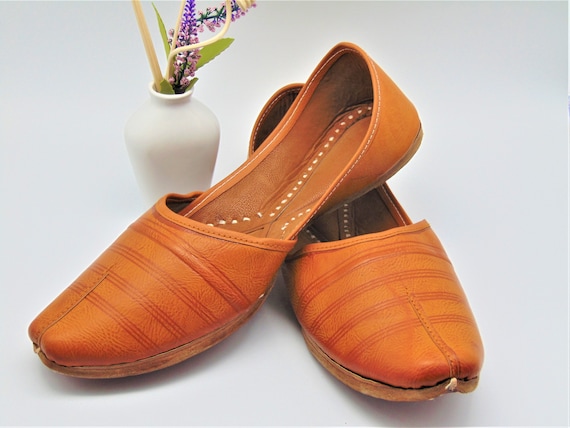 Ethnic Indian genuine leather men shoes Juti Khussa sandals | Etsy