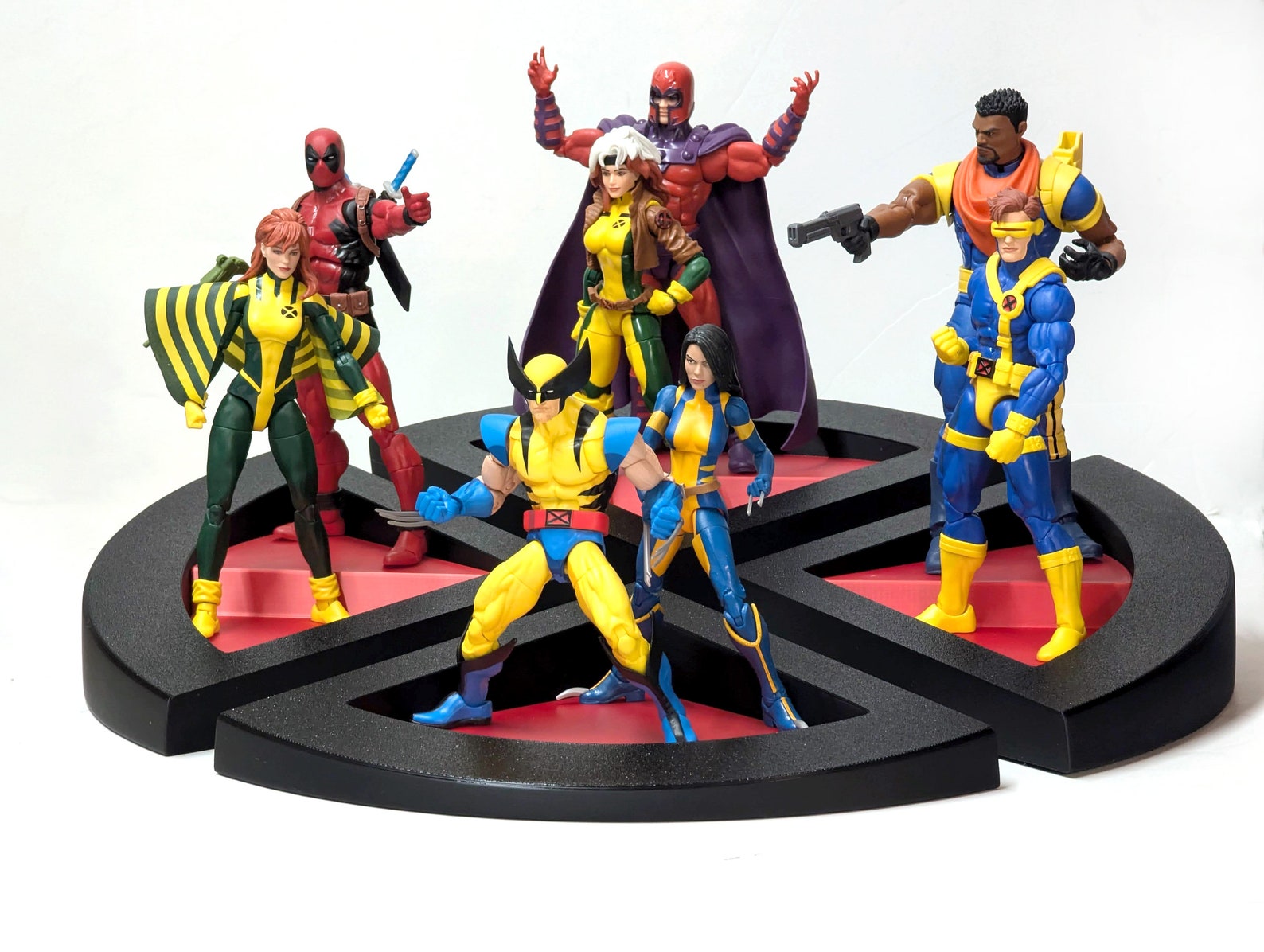 Giant Size X-men Logo Display Riser for 6in Action Figures 3d Print for ...