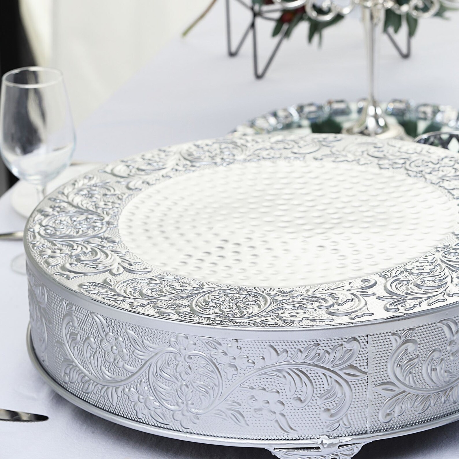 18" Embossed Round Cake Plateau, Silver Cake Stand, Metal Cake Stand ...