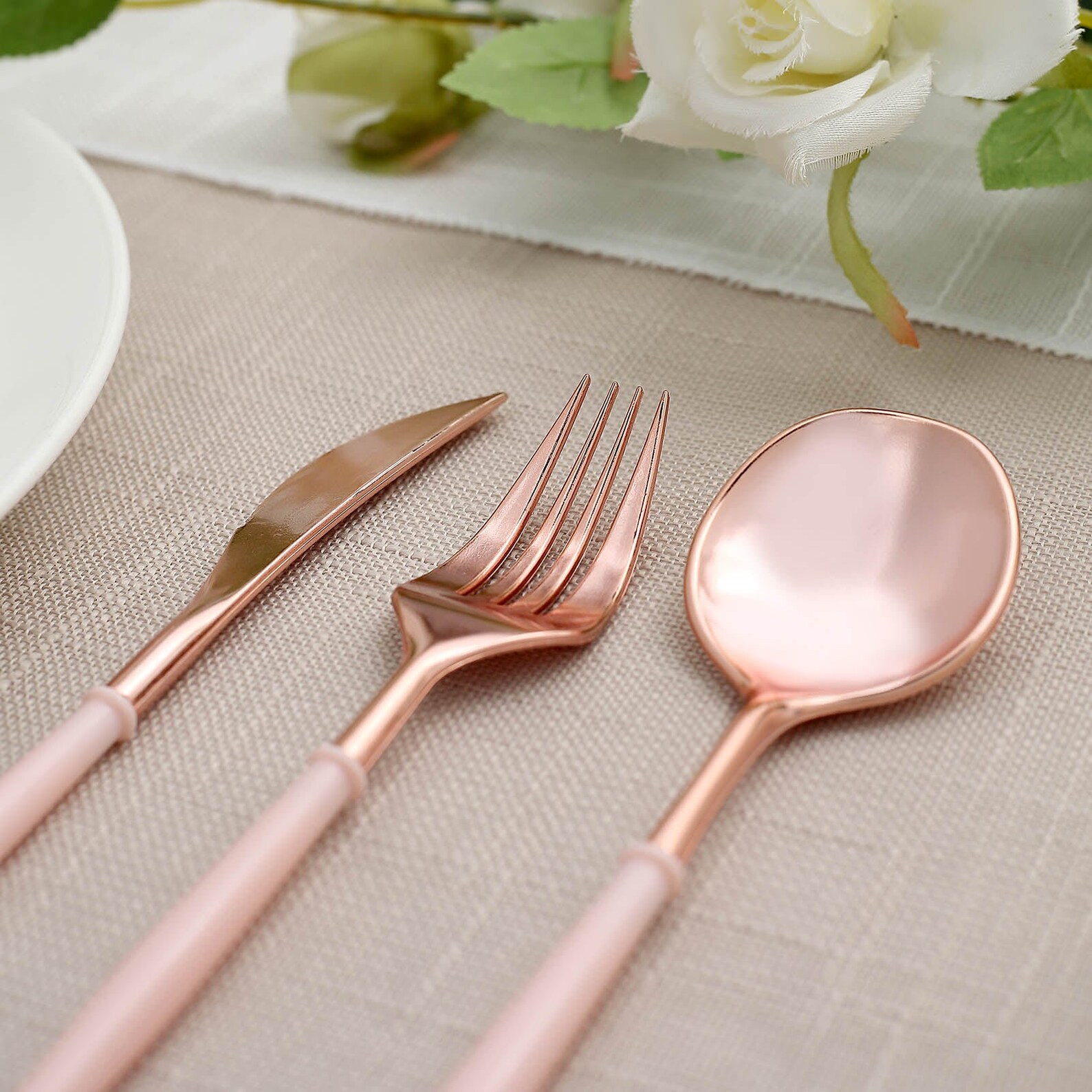24 Pack - 8" Rose Gold Modern Flatware Set, Heavy Duty Plastic ...