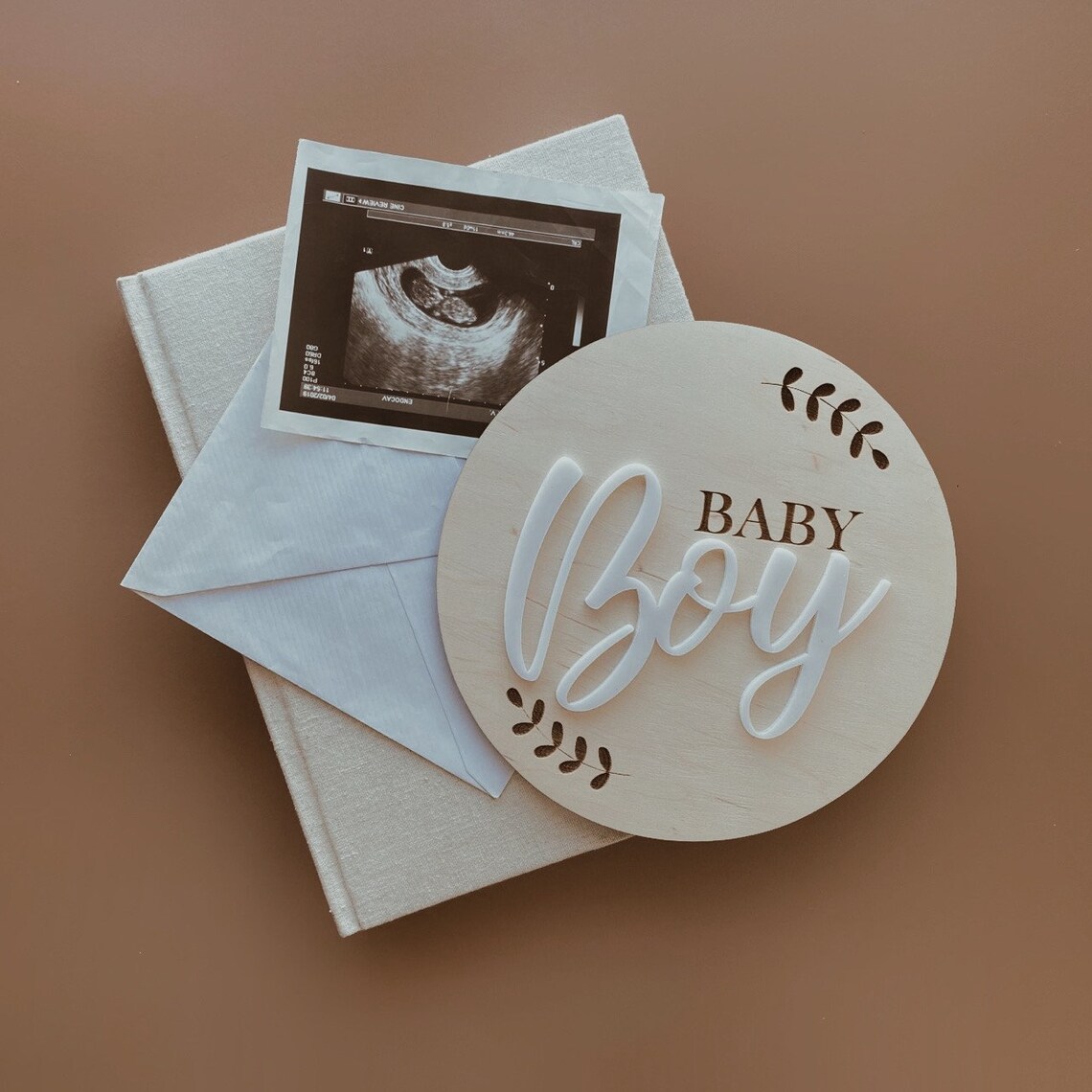 Baby milestone wooden circle baby announcement sign | Etsy