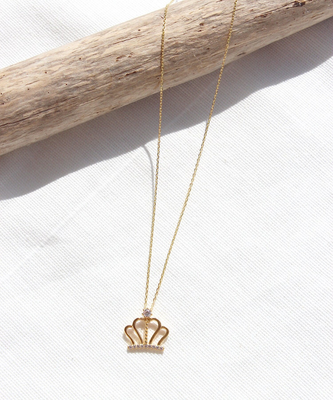 14K Solid Gold Queen Crown Princess Tiara Necklace: Cubic Zirconia ...