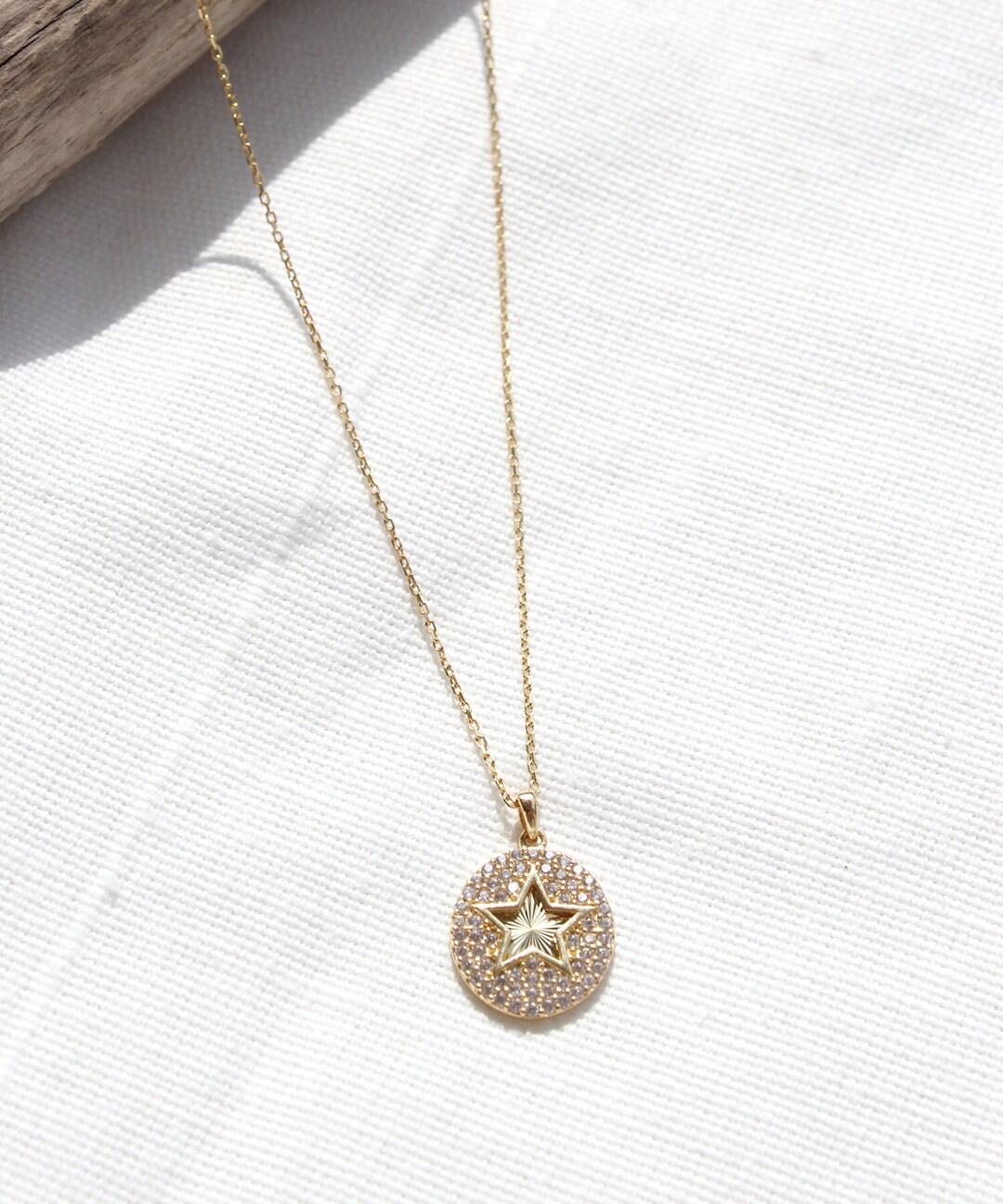 8K Solid Gold Star Medallion Necklace: North Star Starburst Celestial ...