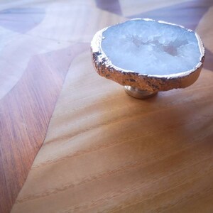White Quartz Crystal Slice Drawer Pulls/raw Crystal Cabinet Handle ...