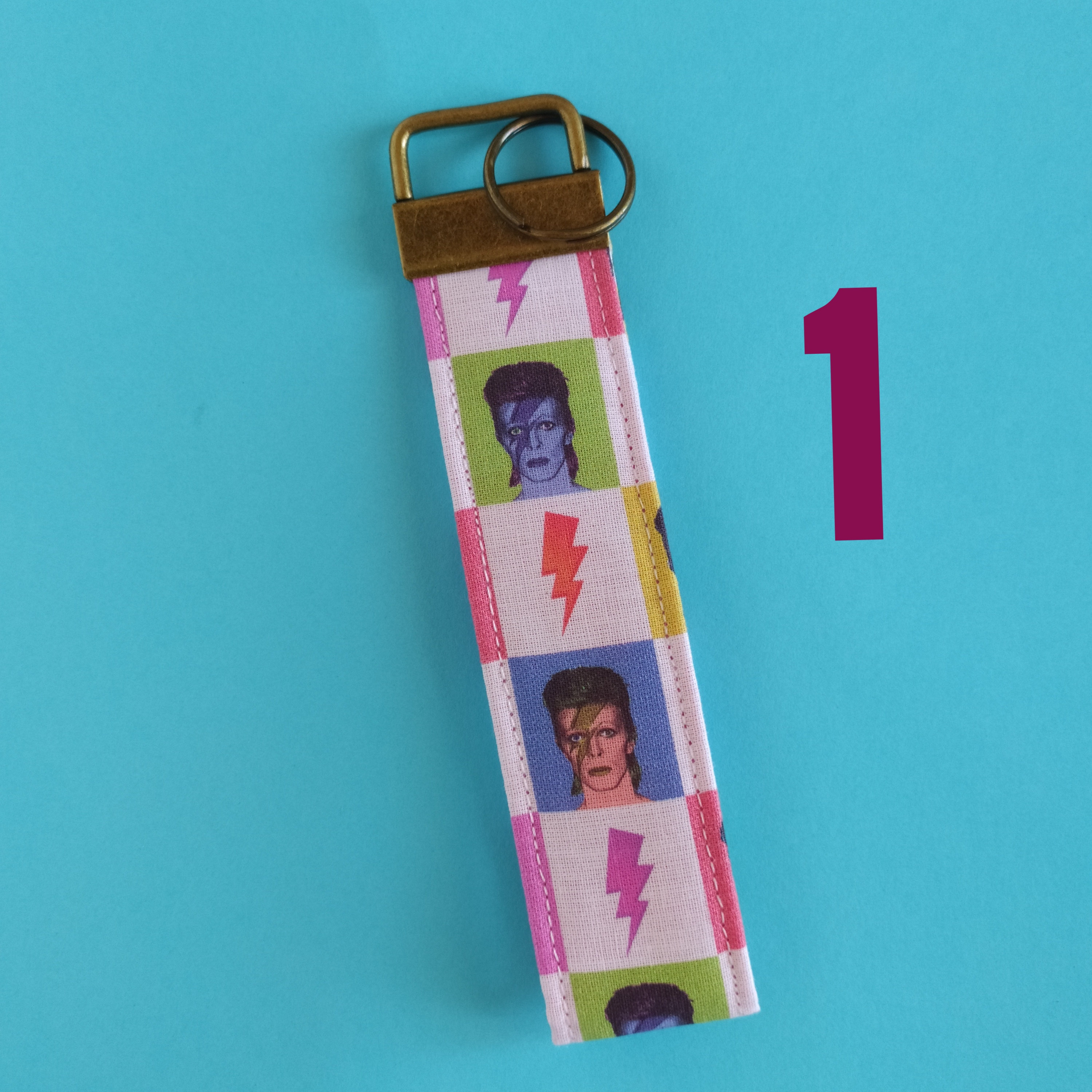 Llavero David Bowie. Llavero De Muñeca Con Aro. Llavero De - Etsy UK