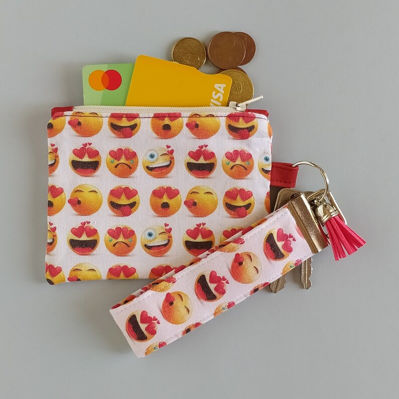 Fabric Smiley Purse With Zipper Closure. Smiley Face Purse. Zipper Bag ...