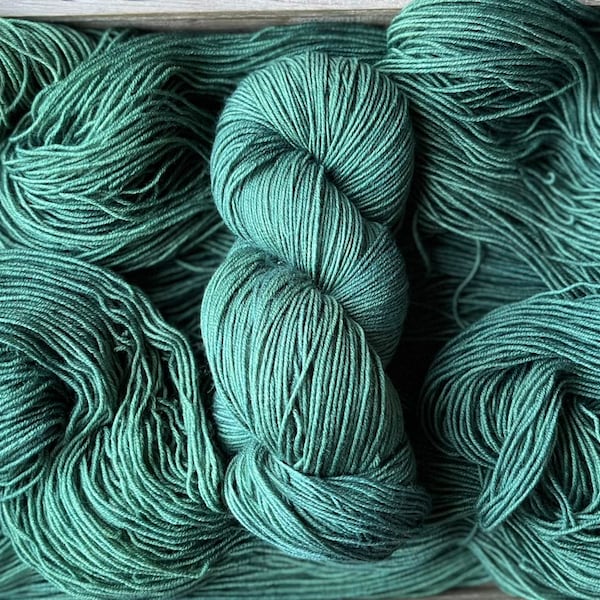 Emerald Green Yarn - Etsy