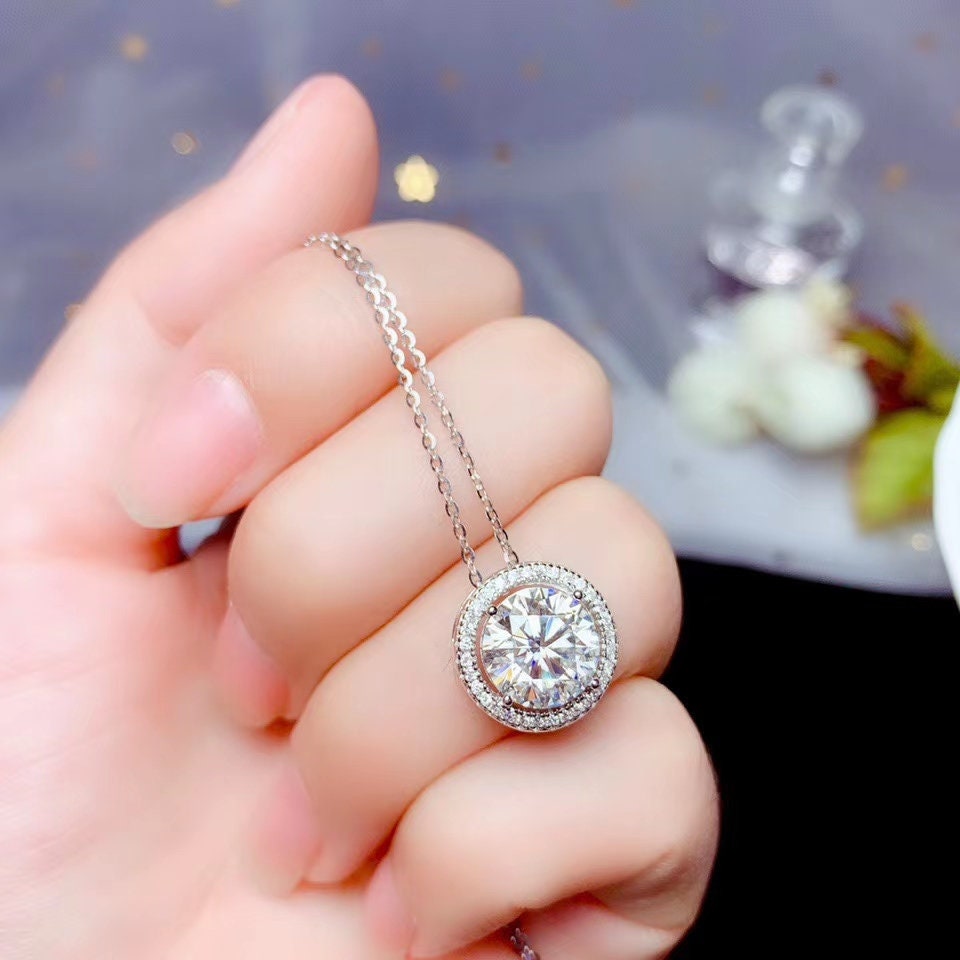 Elegant & Brilliant Moissanite Halo Necklace 0.5ct 1ct 2ct | Etsy