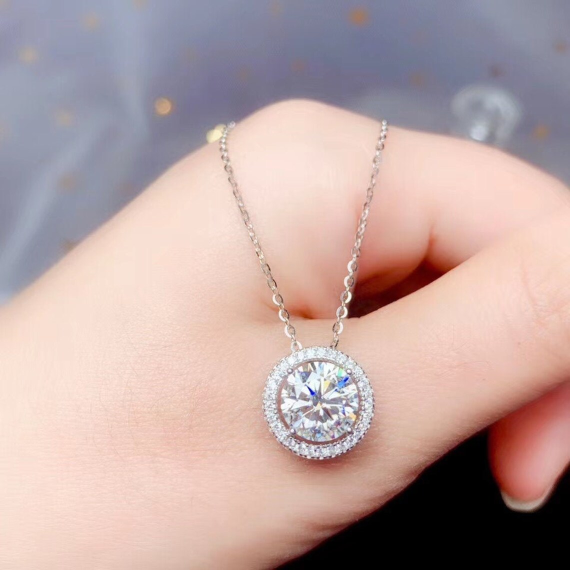 Elegant & Brilliant Moissanite Halo Necklace 0.5ct 1ct 2ct | Etsy