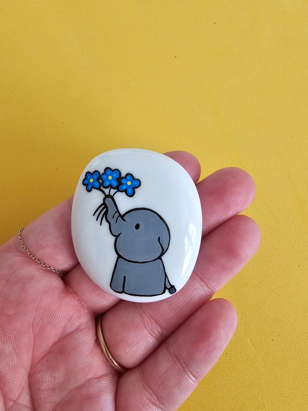 Elephants Never Forget. Forget Me Not Keepsake Stone . Friendship. Miss ...