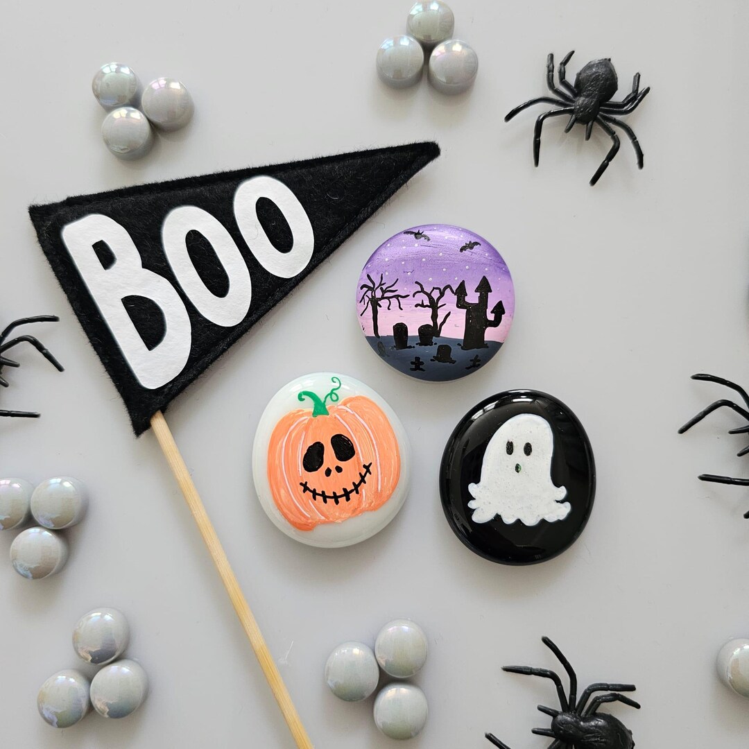 Halloween Grave Yard Themed Painted Pebbles, Spooky Sparkly Ghost ...