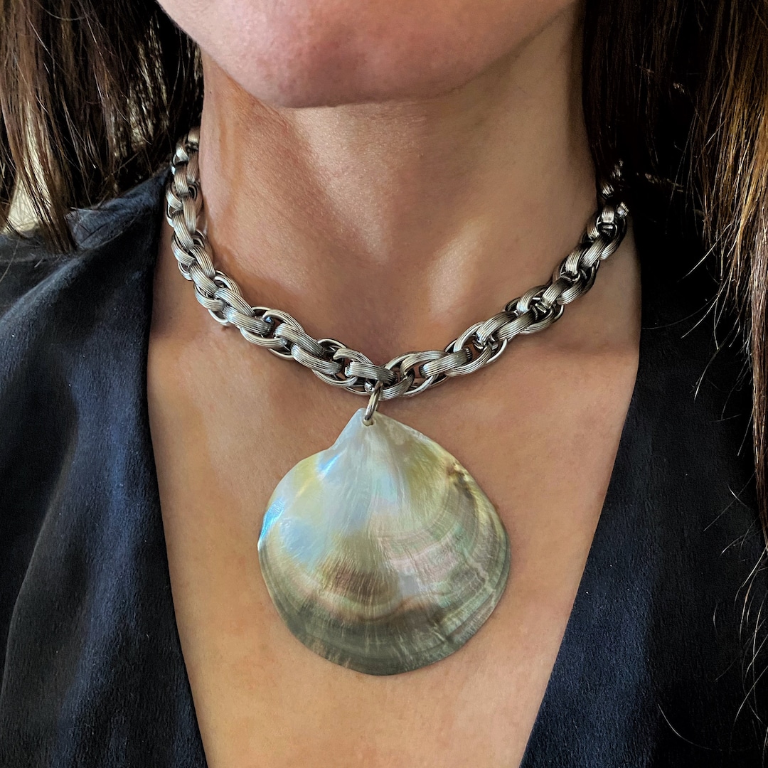 Shell Pendant Necklace, Natural Sea Clam Necklace, Oversized Shell ...