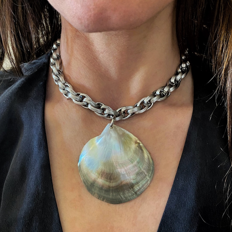 Shell Pendant Necklace Natural Sea Clam Necklace Oversized - Etsy