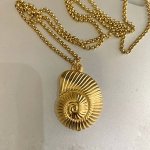 Gold Tone Shell Necklace, Pendant Necklace, Summer Jewelry, Large Shell ...