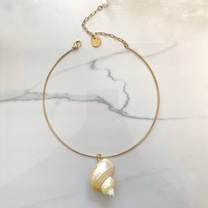 Sea Shell Collar Necklace, Natural Shell Pendant Necklace, Mermaid Core ...
