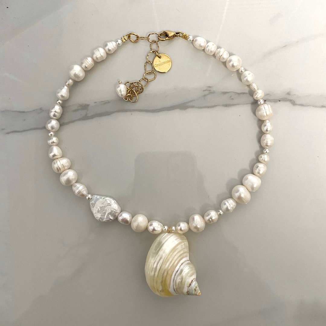 Seashell Necklace, Pearl Necklace With Shell Pendant, Mermaid Core ...