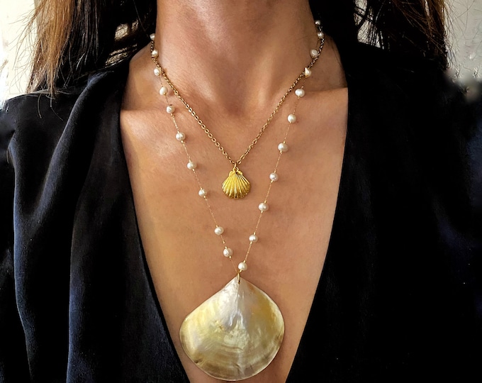 Shell Clam Necklace, Large Shell Pendant Necklace, Gold Clam Necklace ...