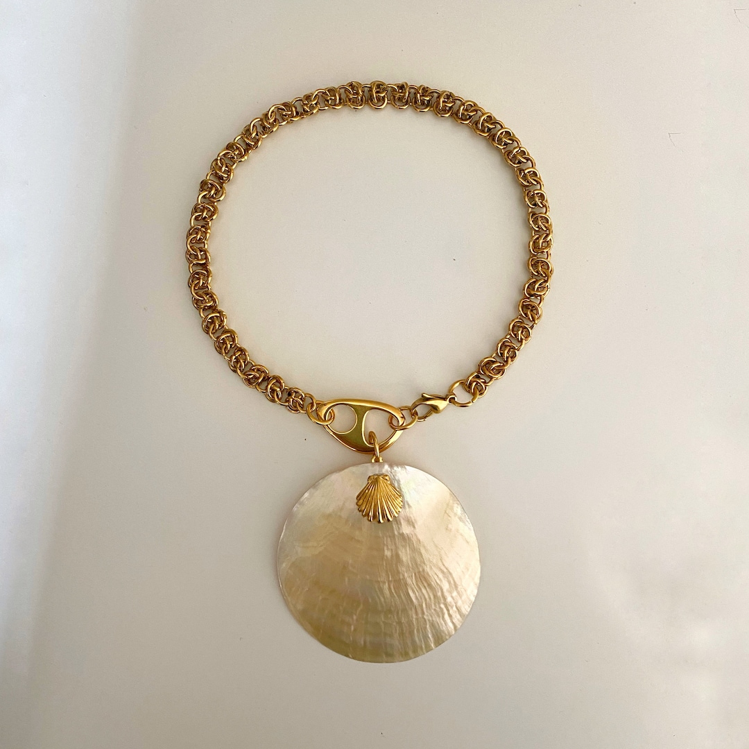 Shell Clam Pendant Necklace, Natural Sea Shell Necklace, Giant Shell ...