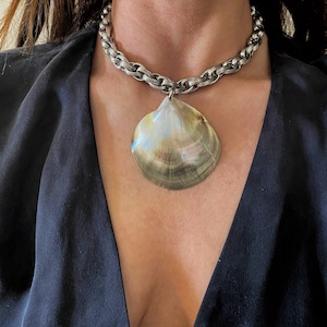 Shell Pendant Necklace, Natural Sea Clam Necklace, Oversized Shell ...