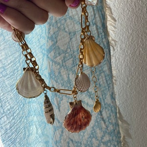 Natural Clam Charms Necklace, Large Shell Charms Necklace, Chunky Gold ...
