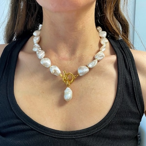 Irregular Beads Necklace With Baroque Pearl Pendant, Chunky Imitation ...