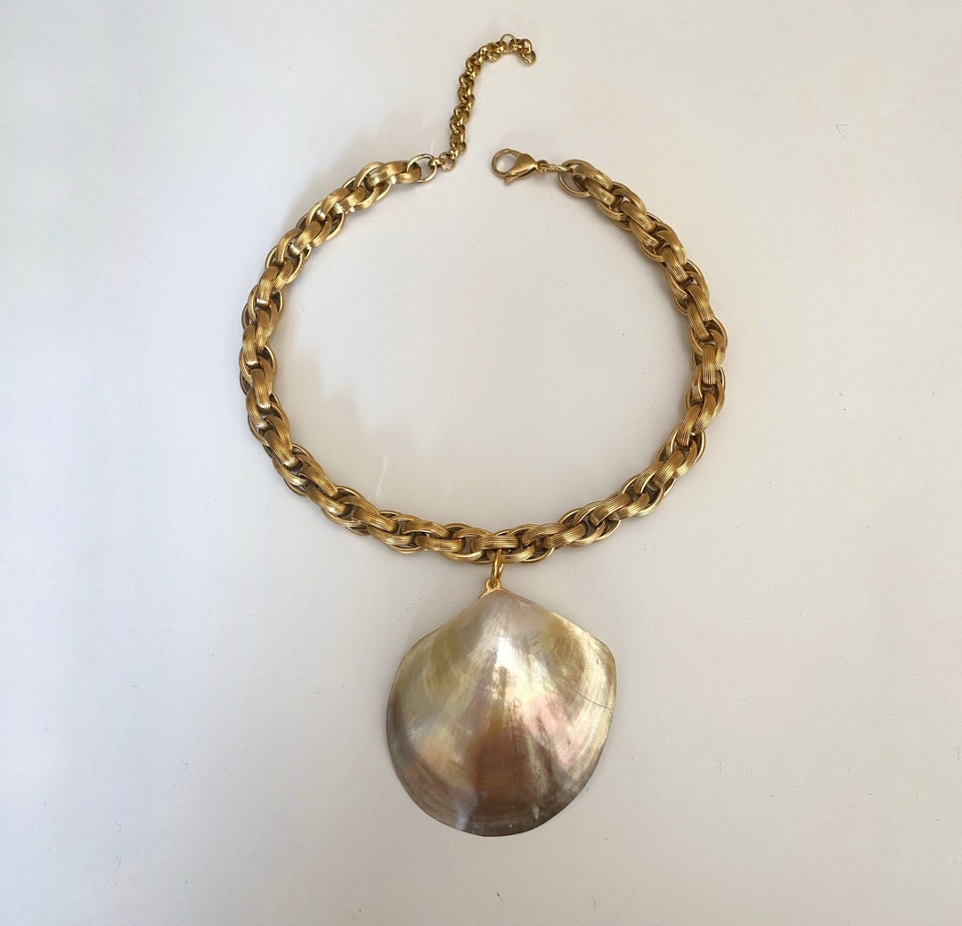 Shell Pendant Necklace, Natural Sea Clam Necklace, Shell Necklace ...