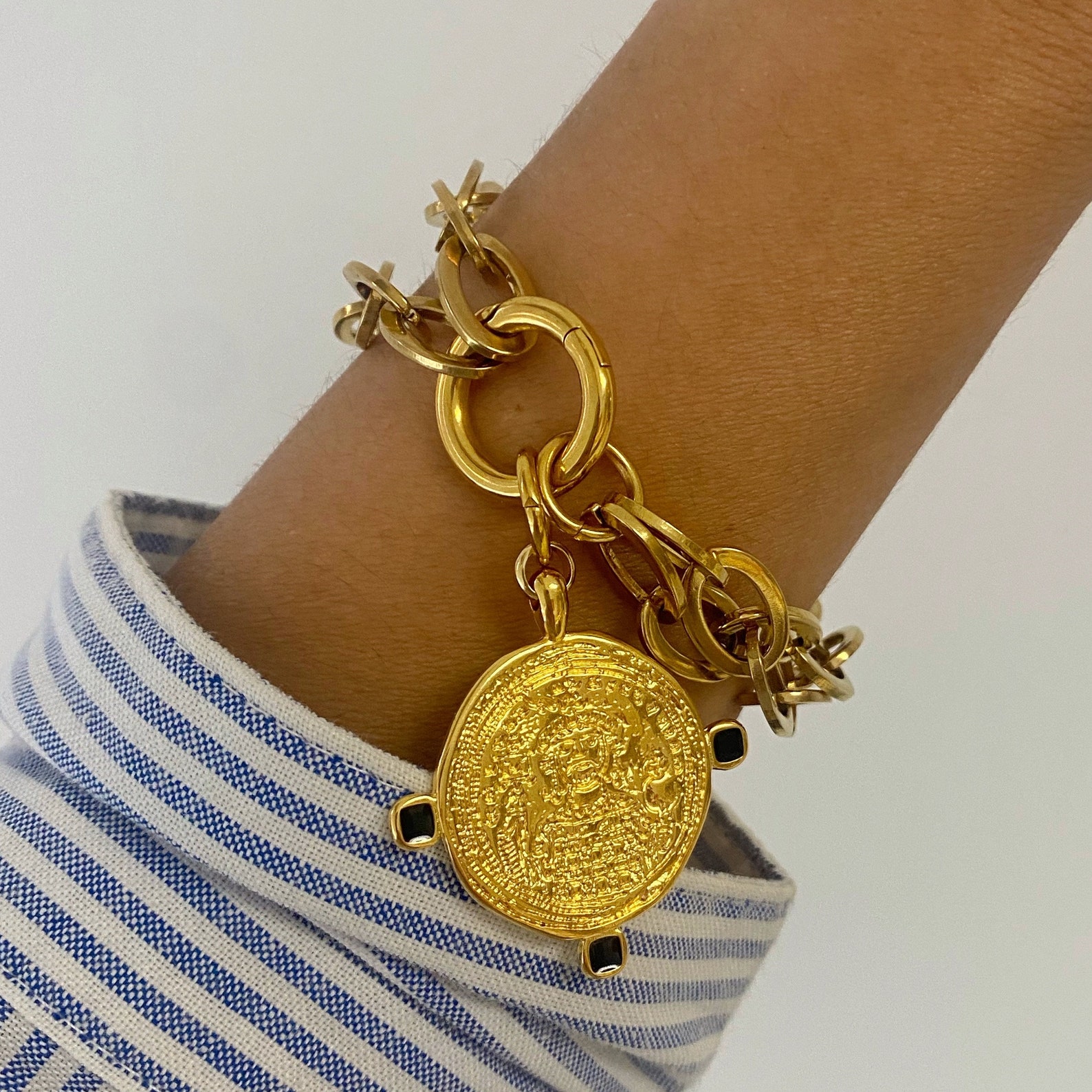 Coin Bracelet .large Big Coin Charm Bracelet, Chunky Gold Tone Bracelet ...
